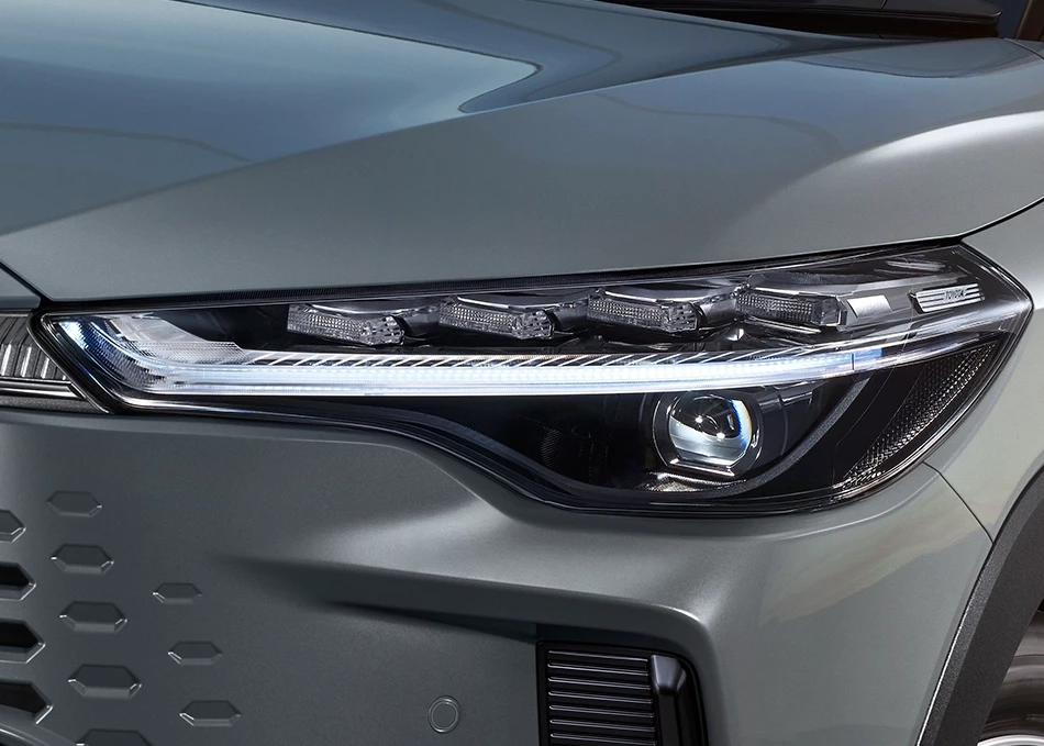 Toyota NEW Corolla Cross รุ่น HEV Premium Luxury | TOYOTA BUZZ