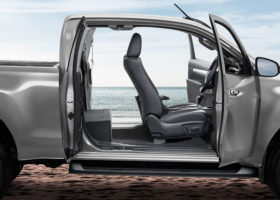 Toyota Hilux Revo Prerunner & 4x4 รุ่น Smart Cab Prerunner 2x4 2.4 ...